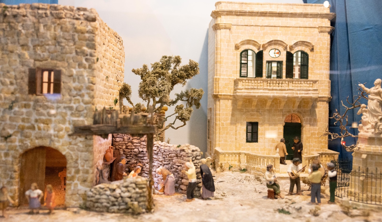 A Bergamo inaugurata la mostra del presepio maltese “Tra arte, fede e ...